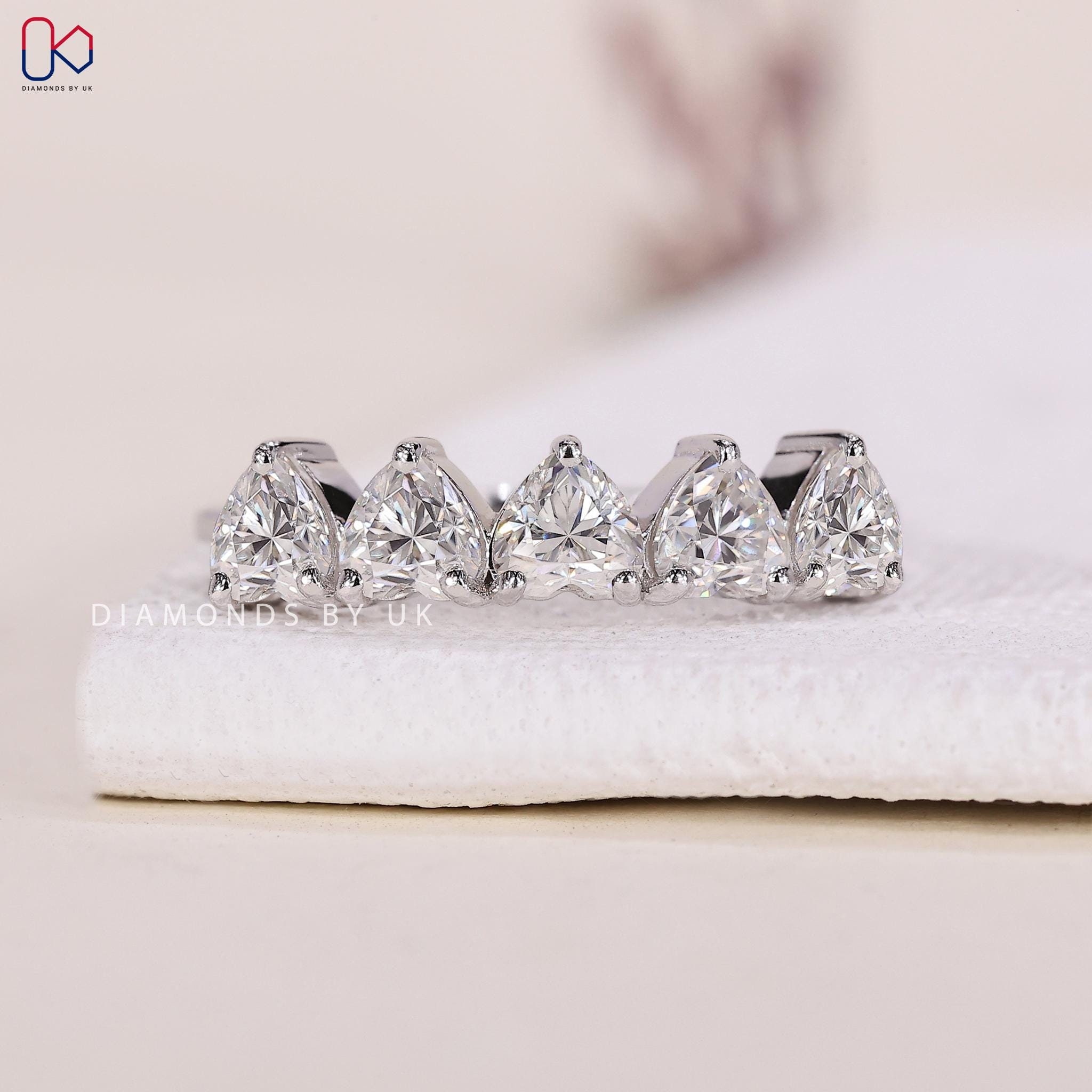 Heart shaped diamond eternity band store
