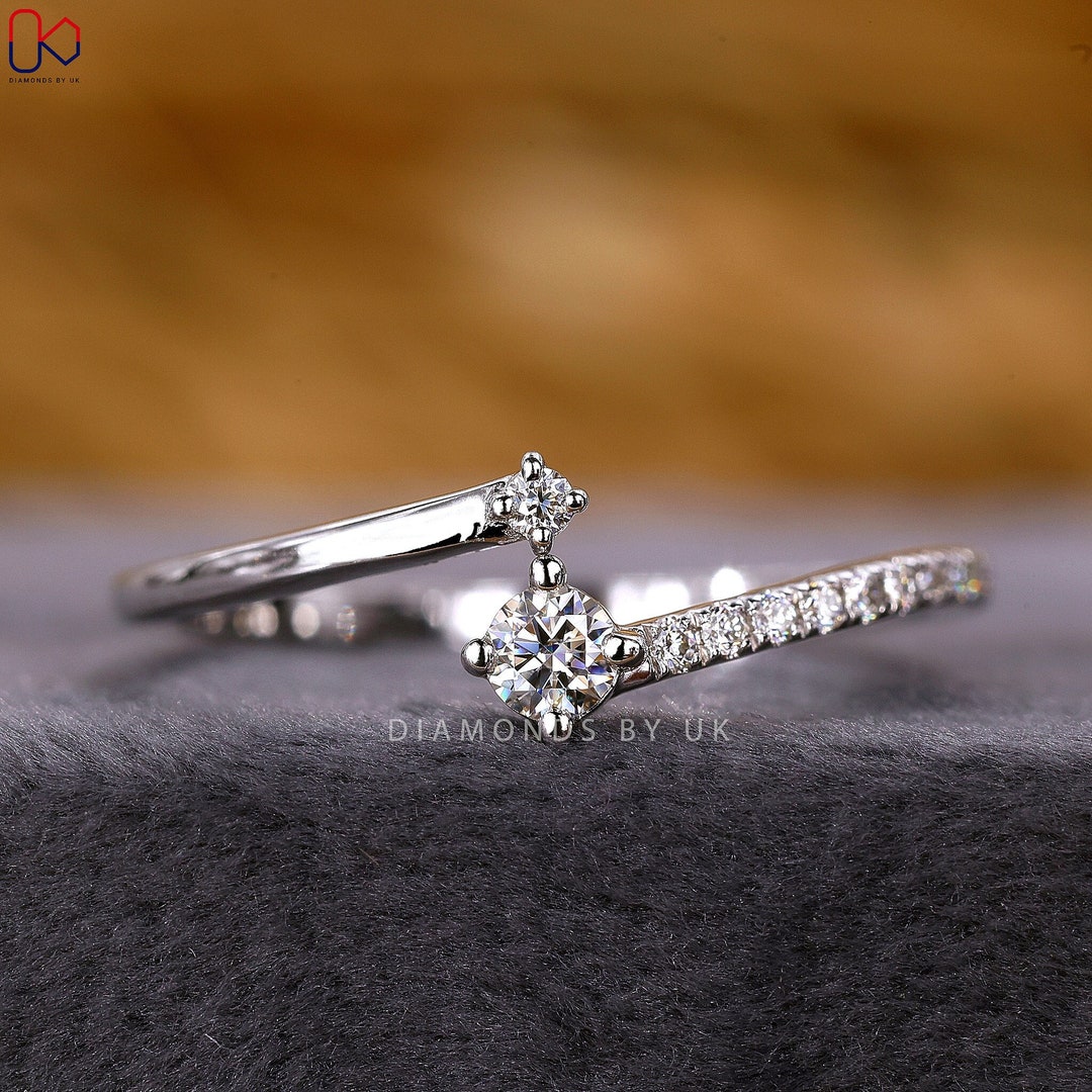 Minimalist Diamond Ring for Her Unique Round Diamond Wedding - Etsy