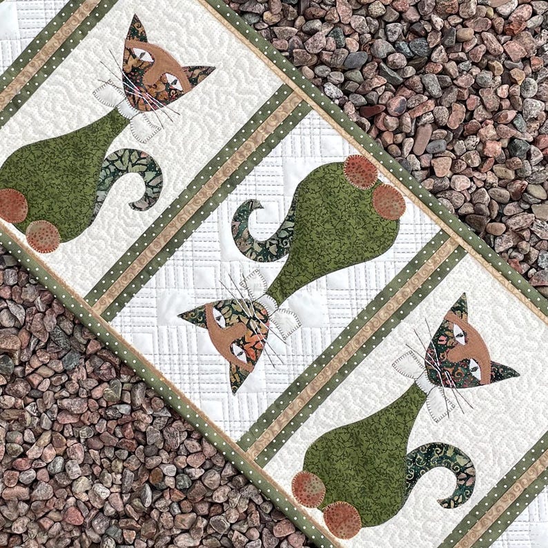 Cool Cats Applique Quilt Pattern: Scrap-friendly Table Runner (PDF) - Etsy