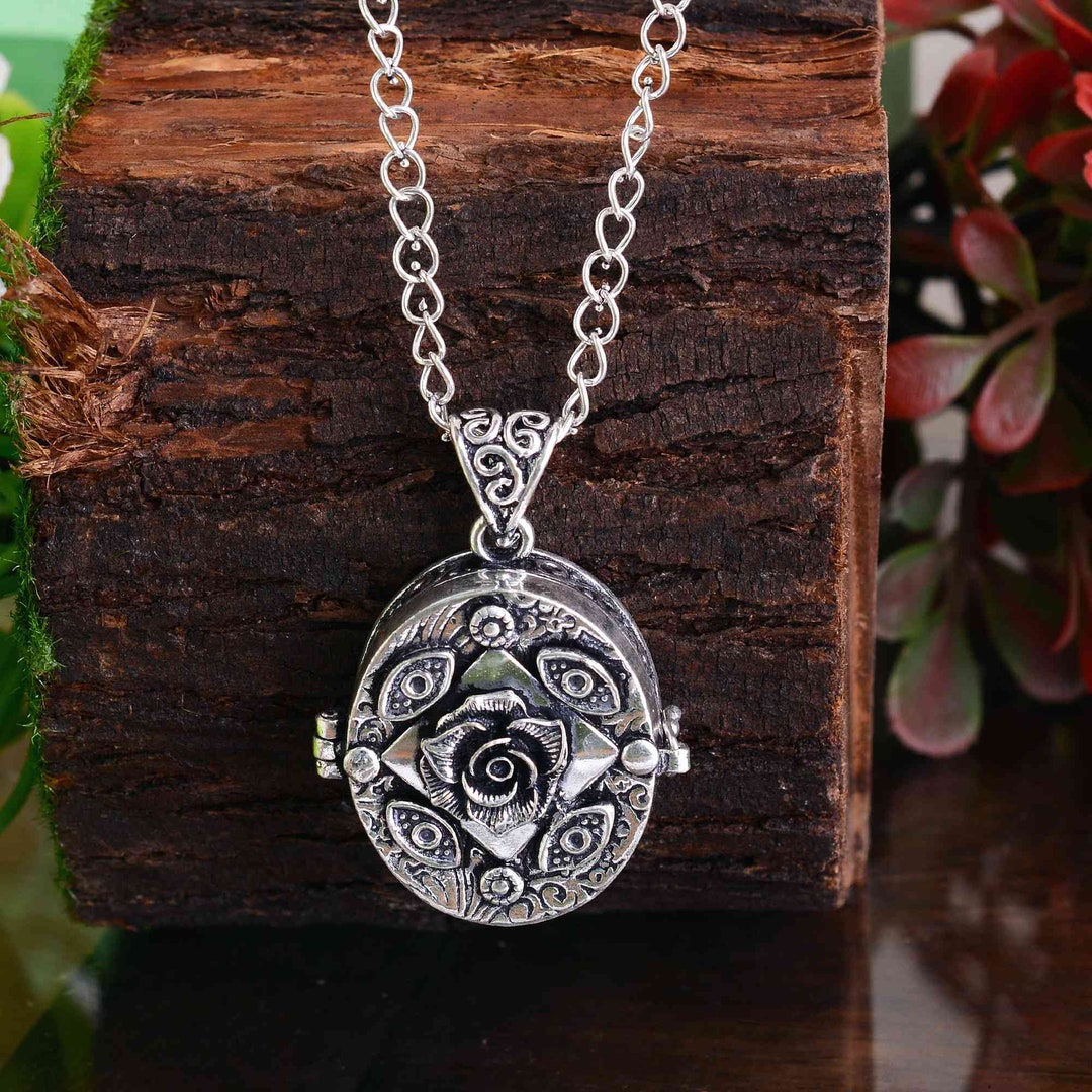 Locket Necklace Vintage Poison Box Pendant, Handmade Poison Box Pendant ...