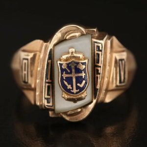 Class Ring - Etsy