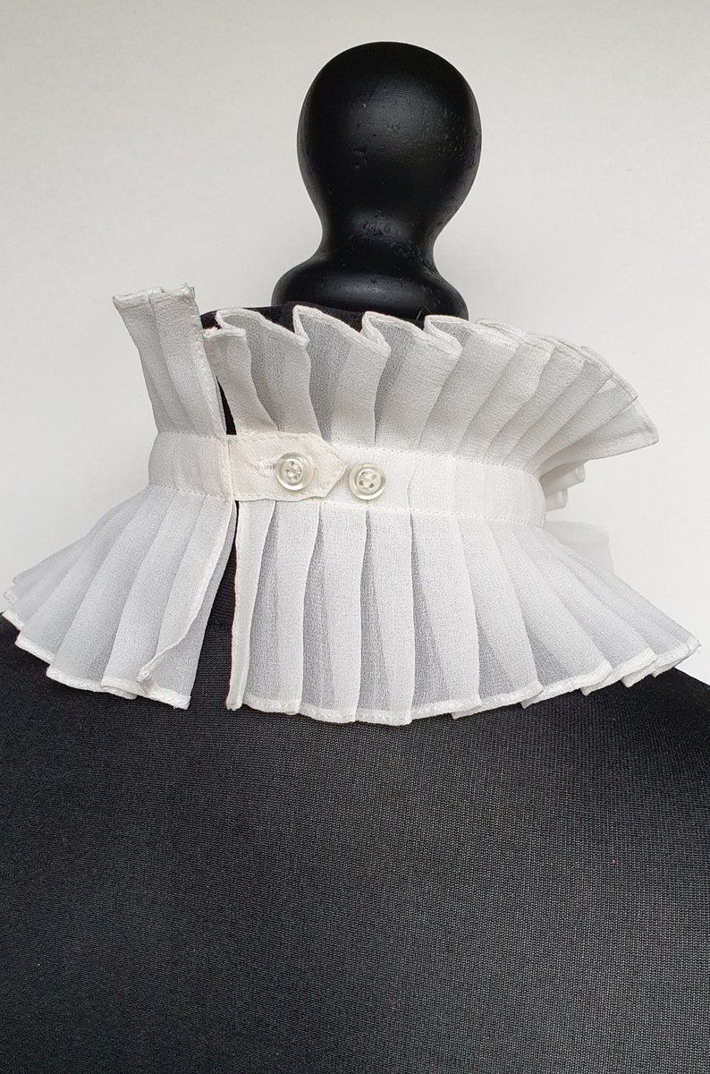 Unique and Luxurious Silk Collar and Cuffs Set. - Etsy