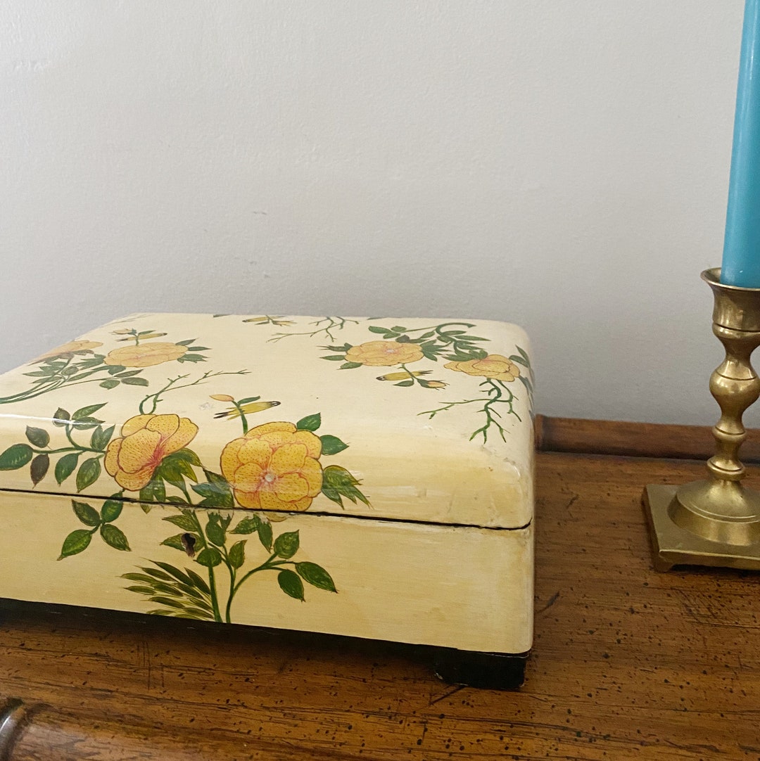 Beautiful Hand Painted Paper Maché Velvet Lined Jewelry Box With Key ...