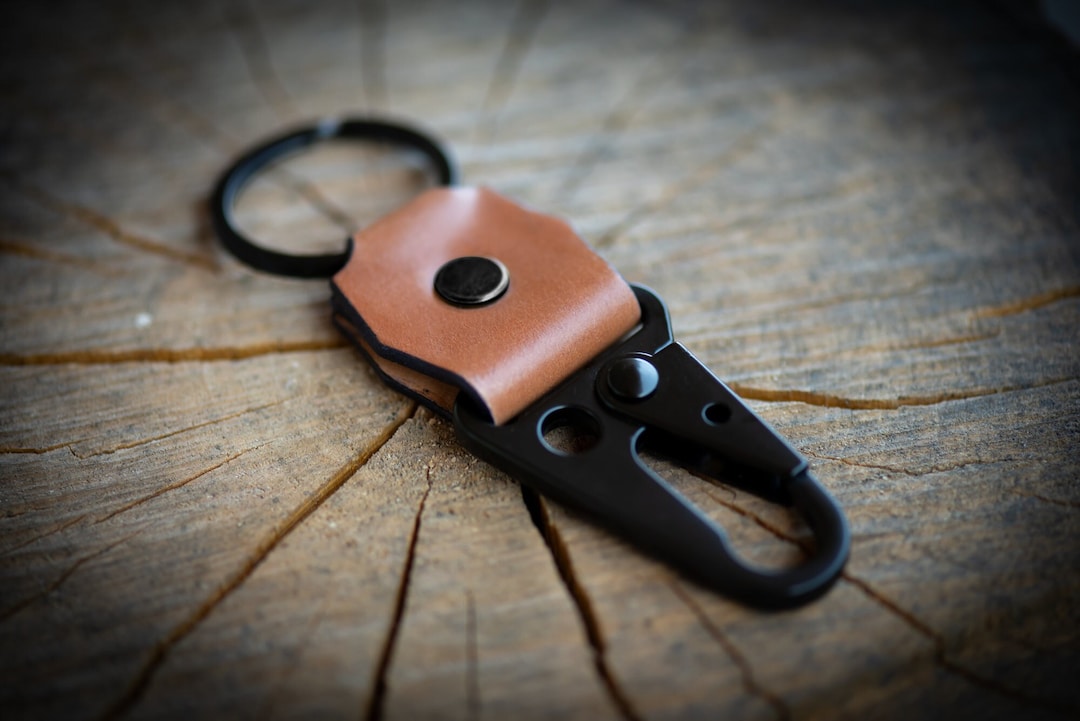 Tactical Keychain Shell Cordovan Leather, Sling Hook, Gift for Him ...