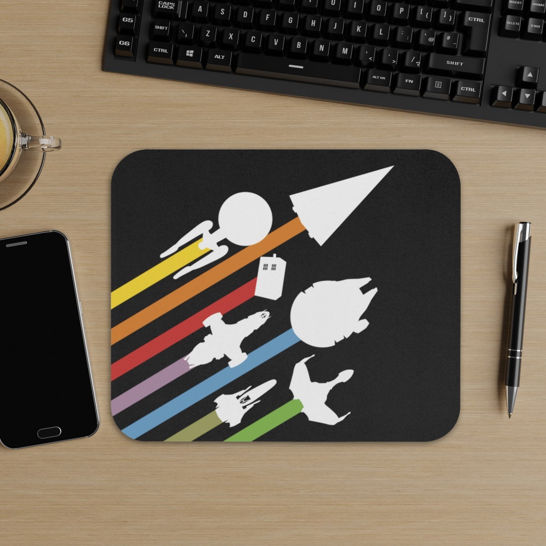 Nerdy Sci-fi Space Ship Mouse Pad - Classic Geeky Retro Space Craft ...