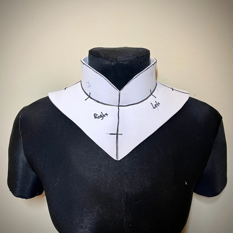 Gorget Leather Womens - Etsy UK