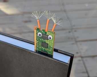 Circuit Board Bookmark - Geeky Christmas Gifts - Nerd Stocking Fillers ...