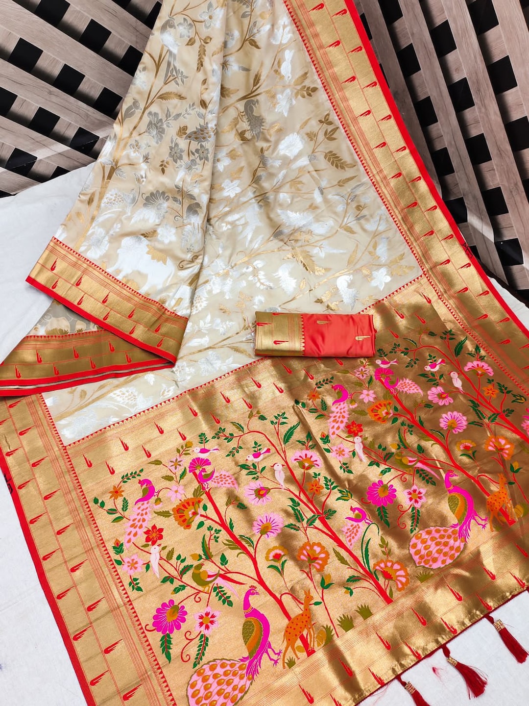 Latest Paithani Silk Saree With Gold and Silver Banarasi Zari Weaving ...