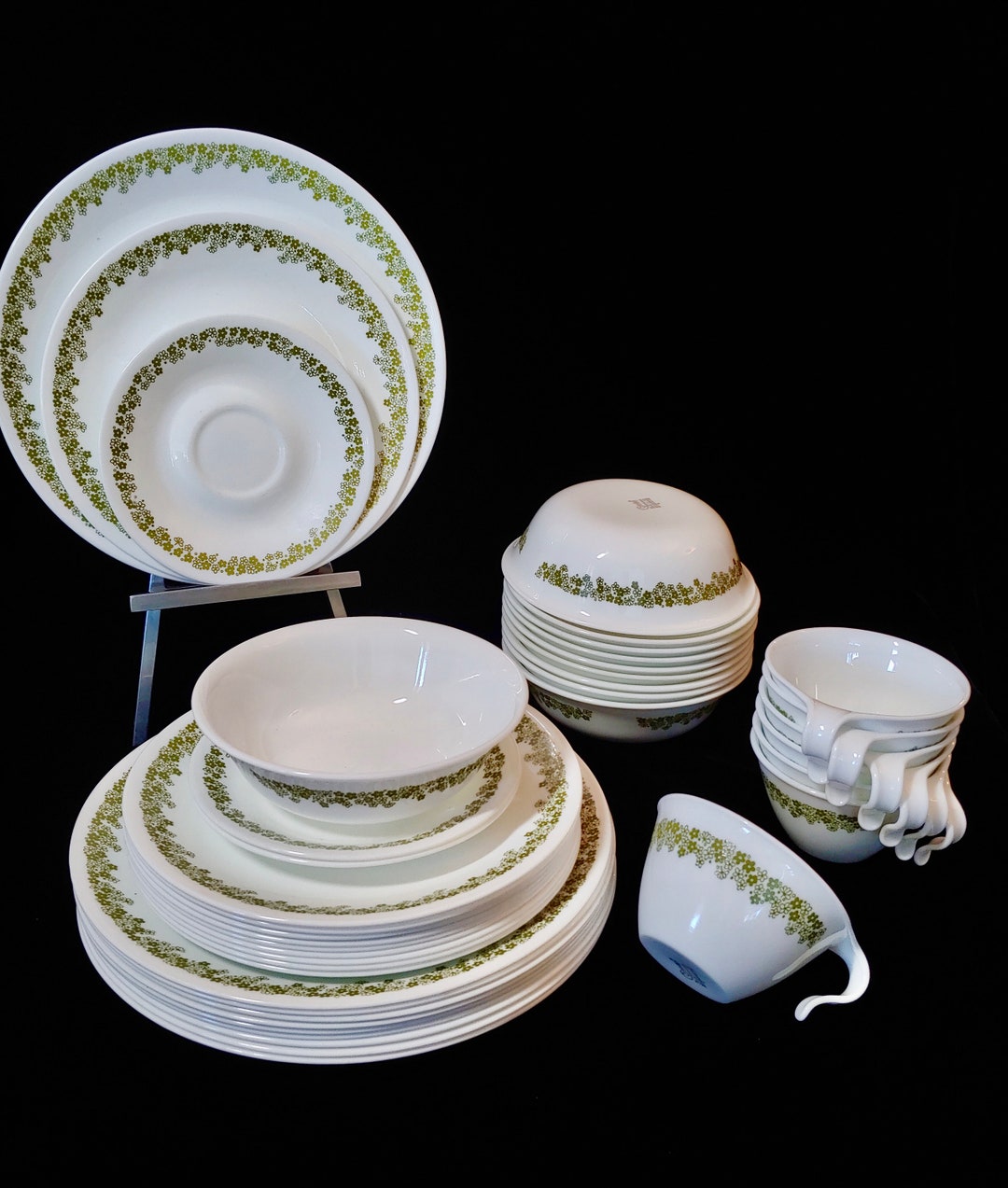 Corelle Crazy Daisy Dish Set SPRING BLOSSOM New Inventory Retro Mid ...