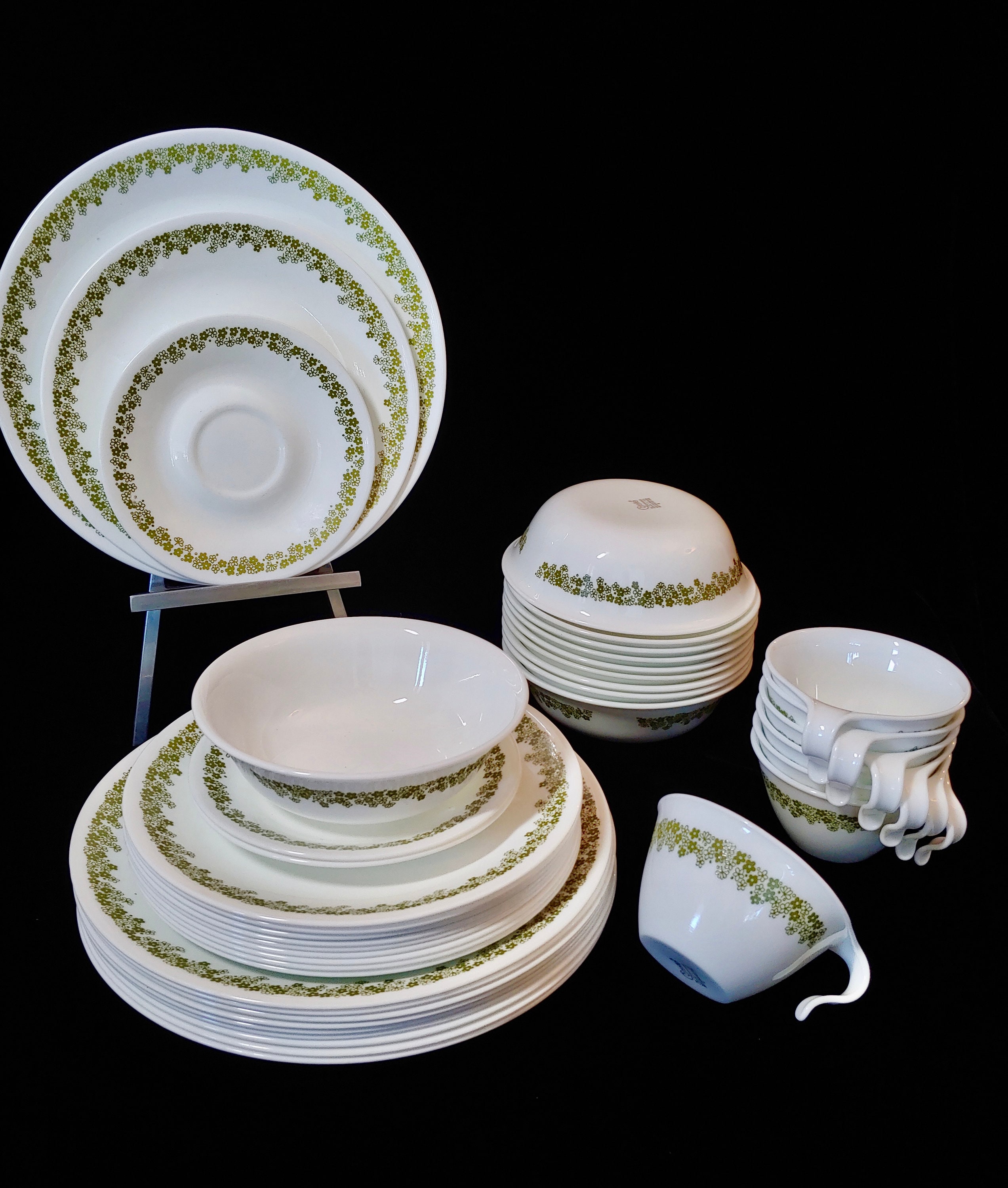 Corelle Crazy Daisy Dish Set SPRING BLOSSOM New Inventory Retro Mid ...