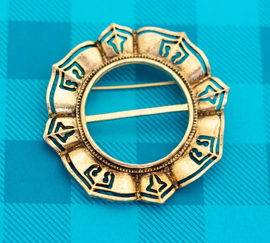 Vintage Celtic Sunflower Gold Tone Brooch - Z17 - Etsy
