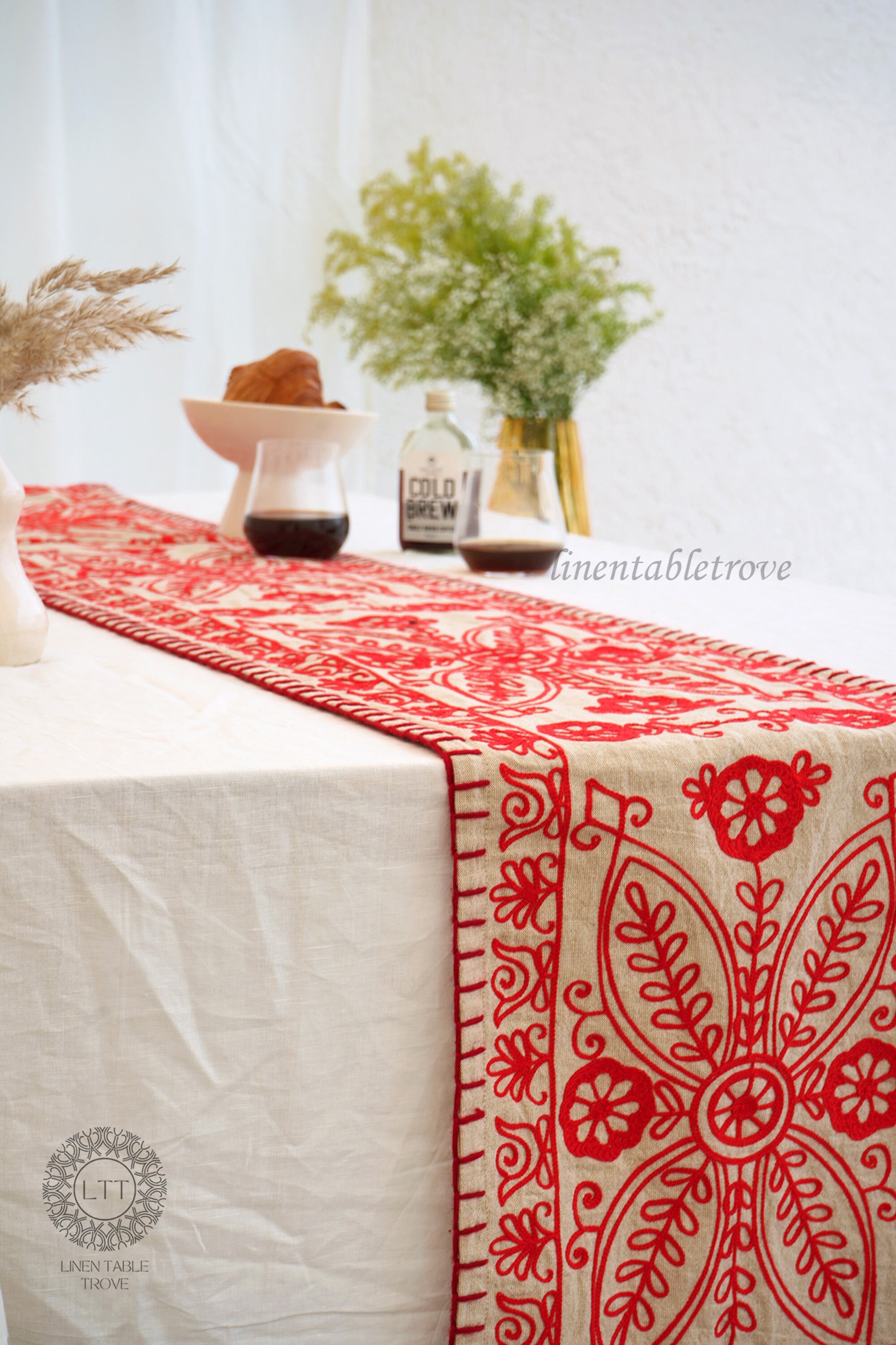 Red Indian Table Runner Natural Linen Tablecloth Tassels Handmade Table ...