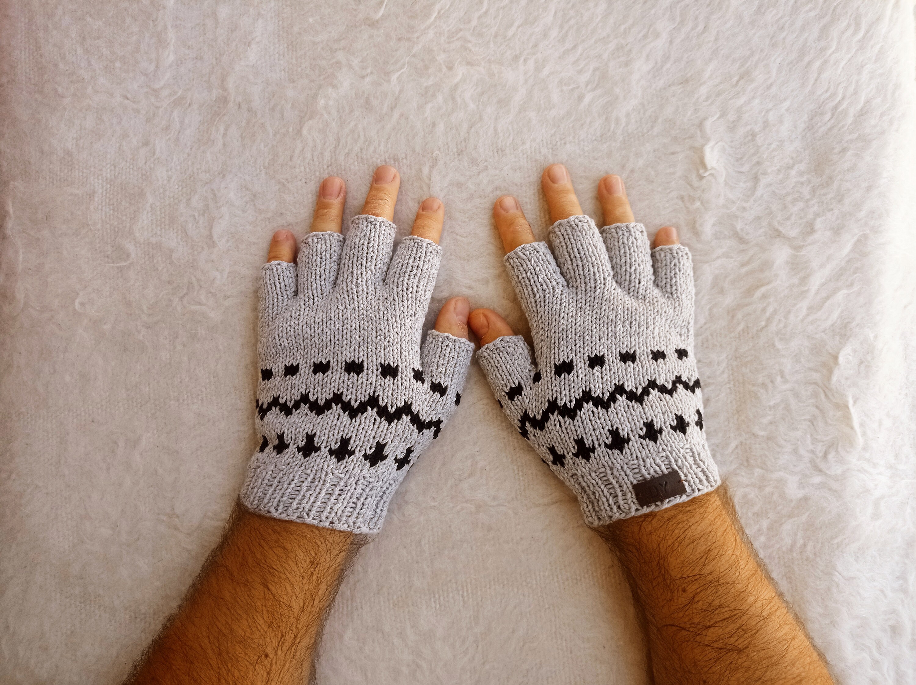 Personalized Organic Cotton Men's Gloves Light Gray Handknitted Half ...