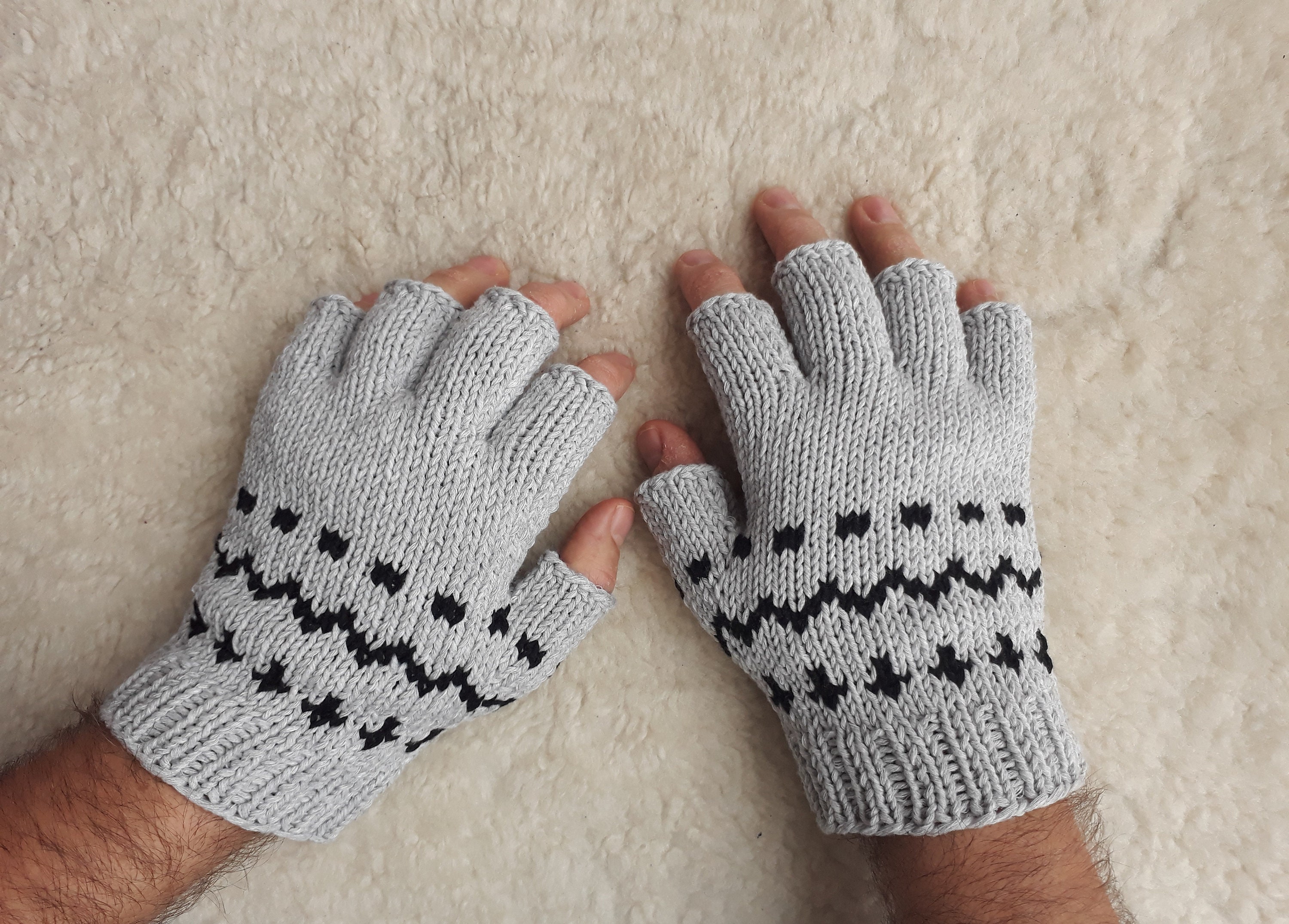 Personalized Organic Cotton Men's Gloves Light Gray Handknitted Half ...