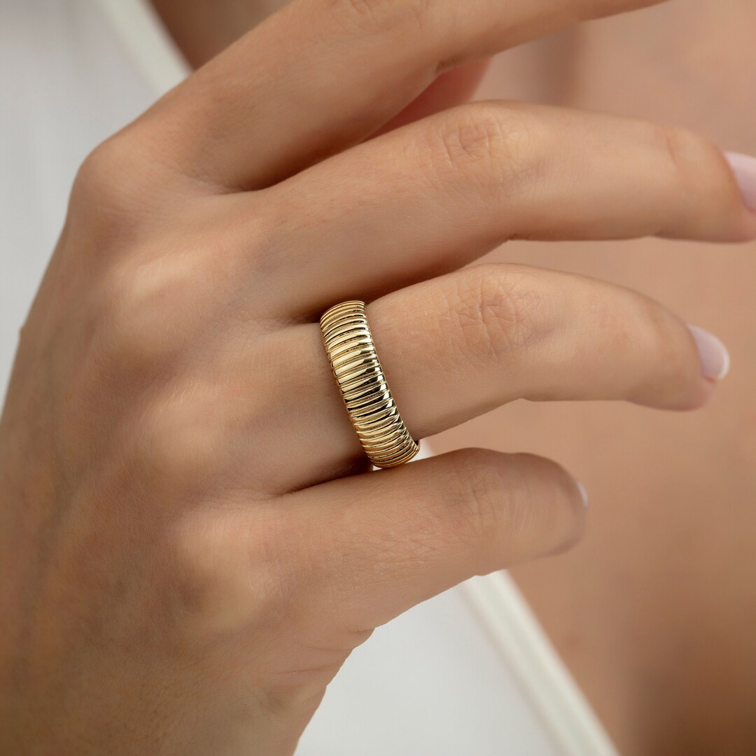 14K Solid Gold Ribbed Ring, Handmade Fluted Statement Band - Etsy