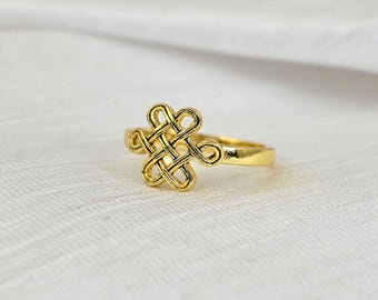 Celtic Knot Band - 14K Solid Gold Triquetra Promise Ring - 6mm - Avail ...