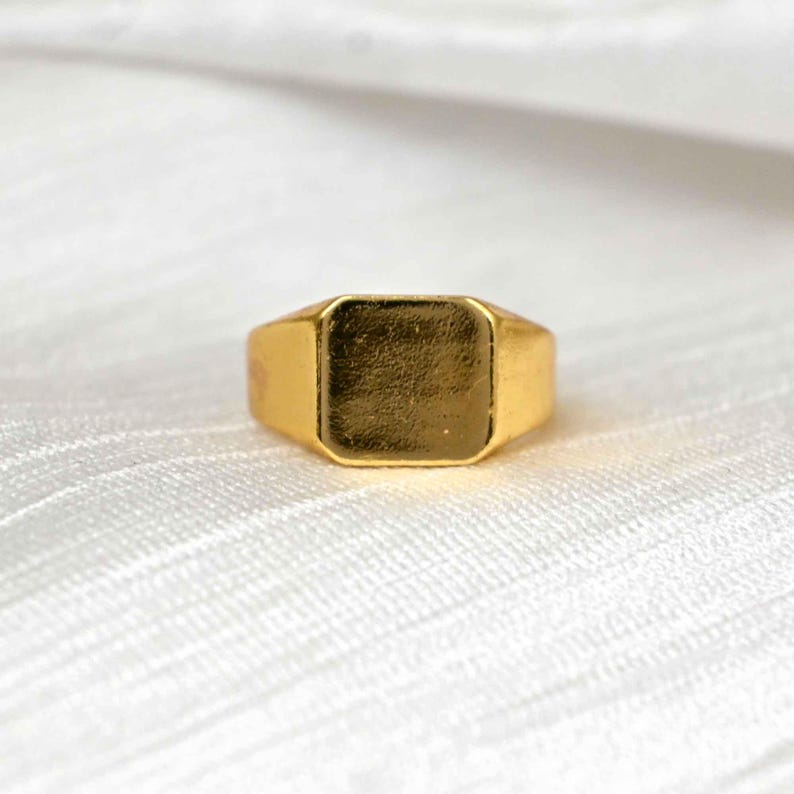 14k Gold Square Signet Ring: Handmade Minimalist Band - Etsy