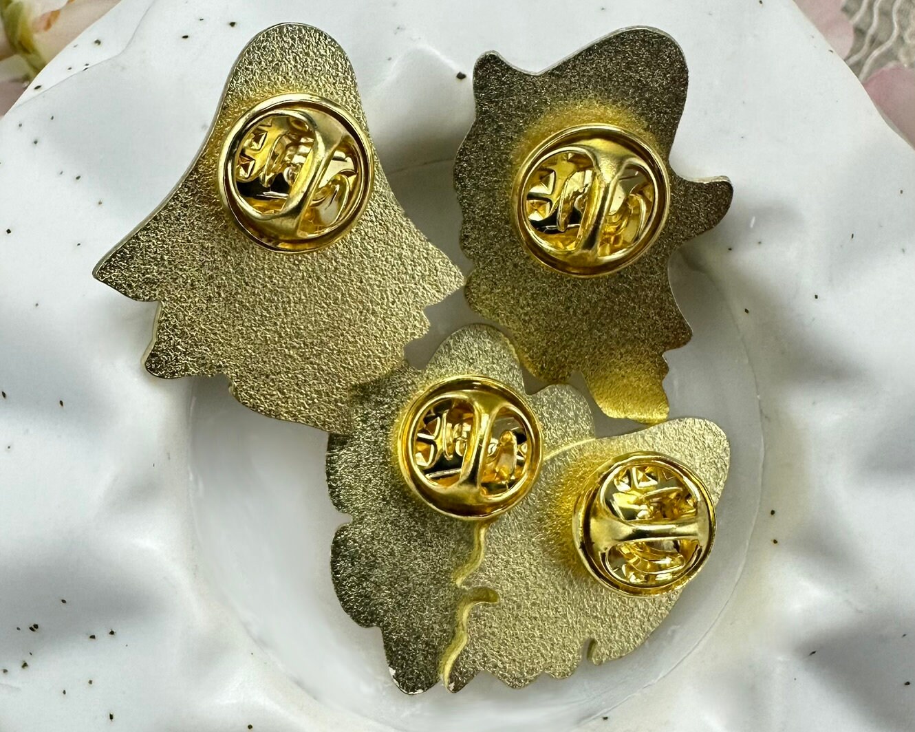 Spooky Ghosts Lovely Enamel Pin Collection Heart Ghost, Halloween Pin ...