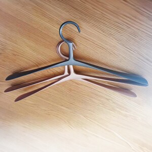 Elegant Swan Neck Shape Aluminum Alloy Clothes Hanger With With Small ...