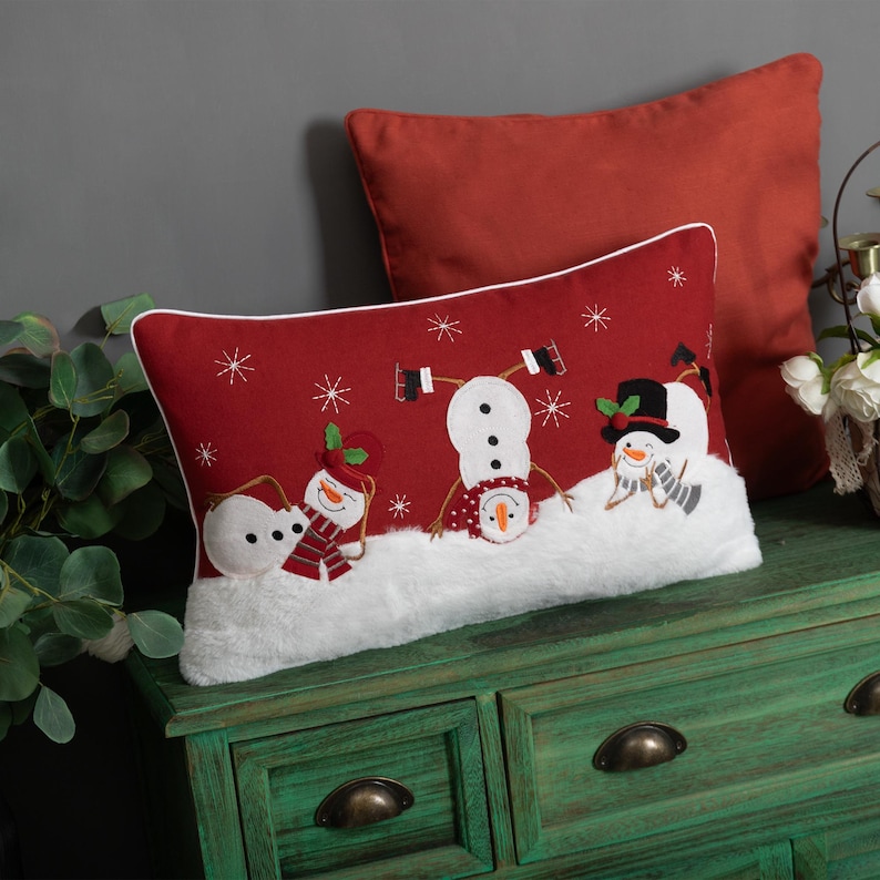 Christmas Snowman Pillow Cover: Red Winter Cushion With Plush Snow ...