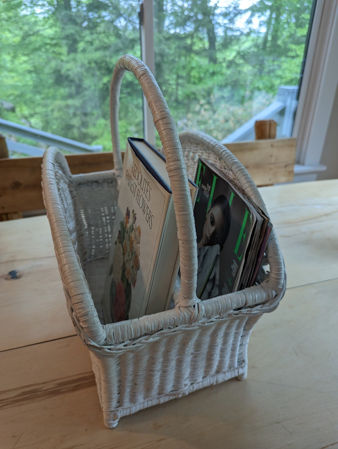White Wicker Magazine Storage Rack 1970 Cottage Decor Wicker - Etsy