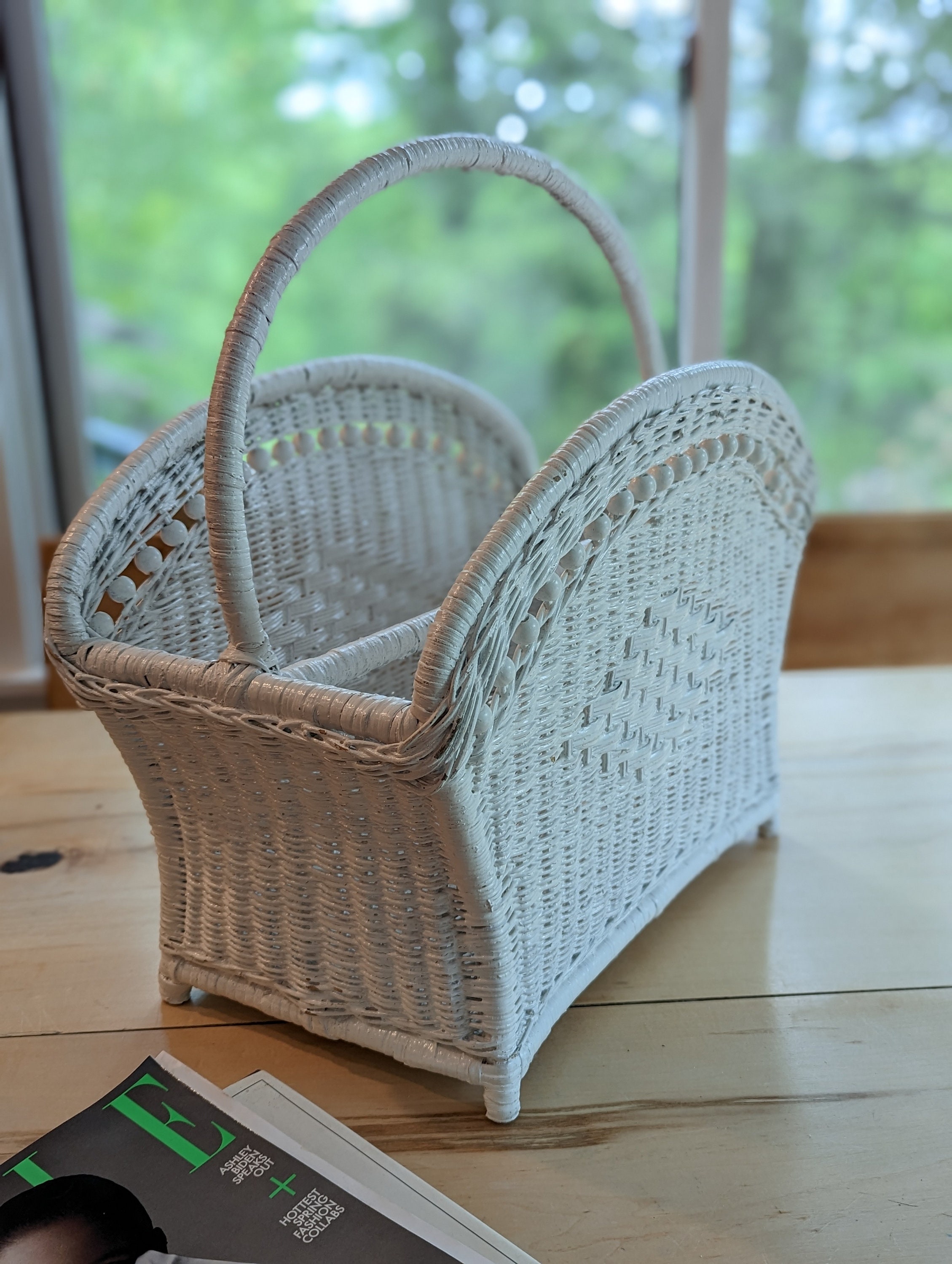 White Wicker Magazine Storage Rack 1970 Cottage Decor Wicker - Etsy