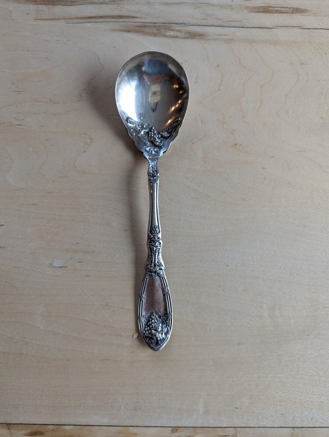 Vintage ONEIDA SILVER 1881 Rogers "la Vigne" Grapes Silver Plate Ornate ...