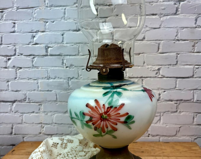 Victorian Hand Painted Oil Lamp - Late 1800s or Early 1900s - Etsy