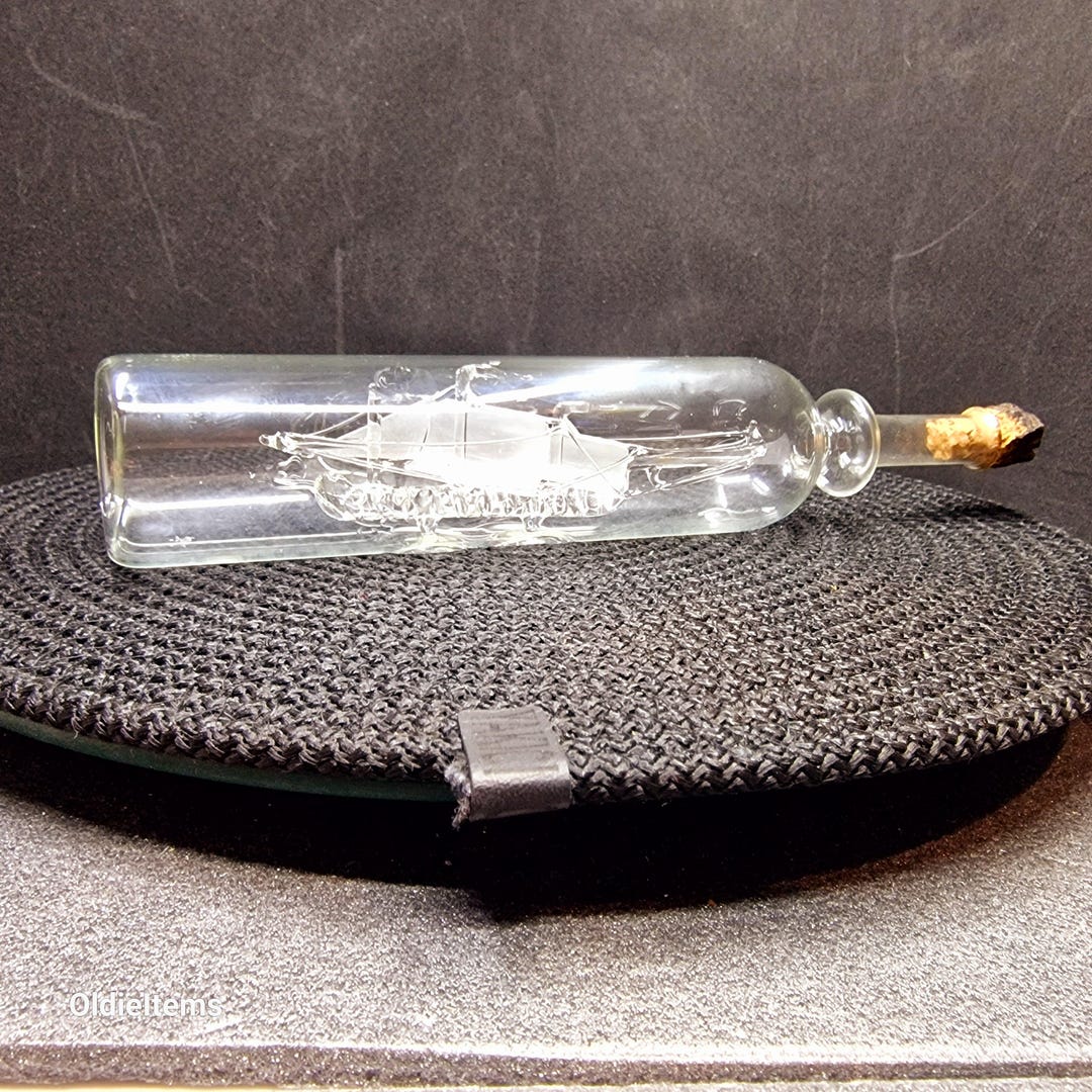 Exceptional Vintage 26 Cm, 10.2 Inch High Glass Bottle Diorama With Handcrafted Glass Ship ...