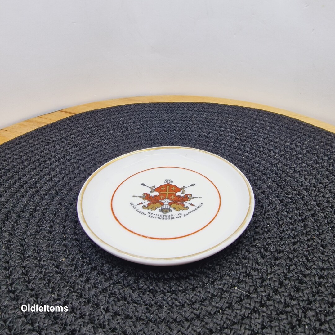 Vintage Holland Maastricht Mosa Set of Four Small 10 Cm Teabag Plates ...
