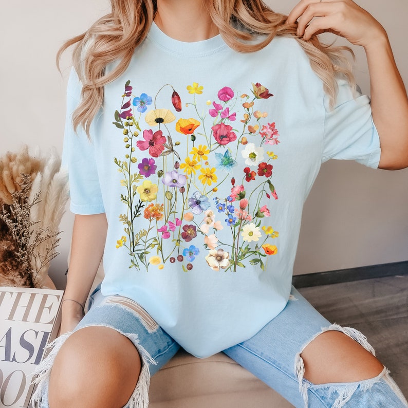 Wildflowers T-shirt, Boho Cottagecore Floral Tee, Botanical Flowers ...