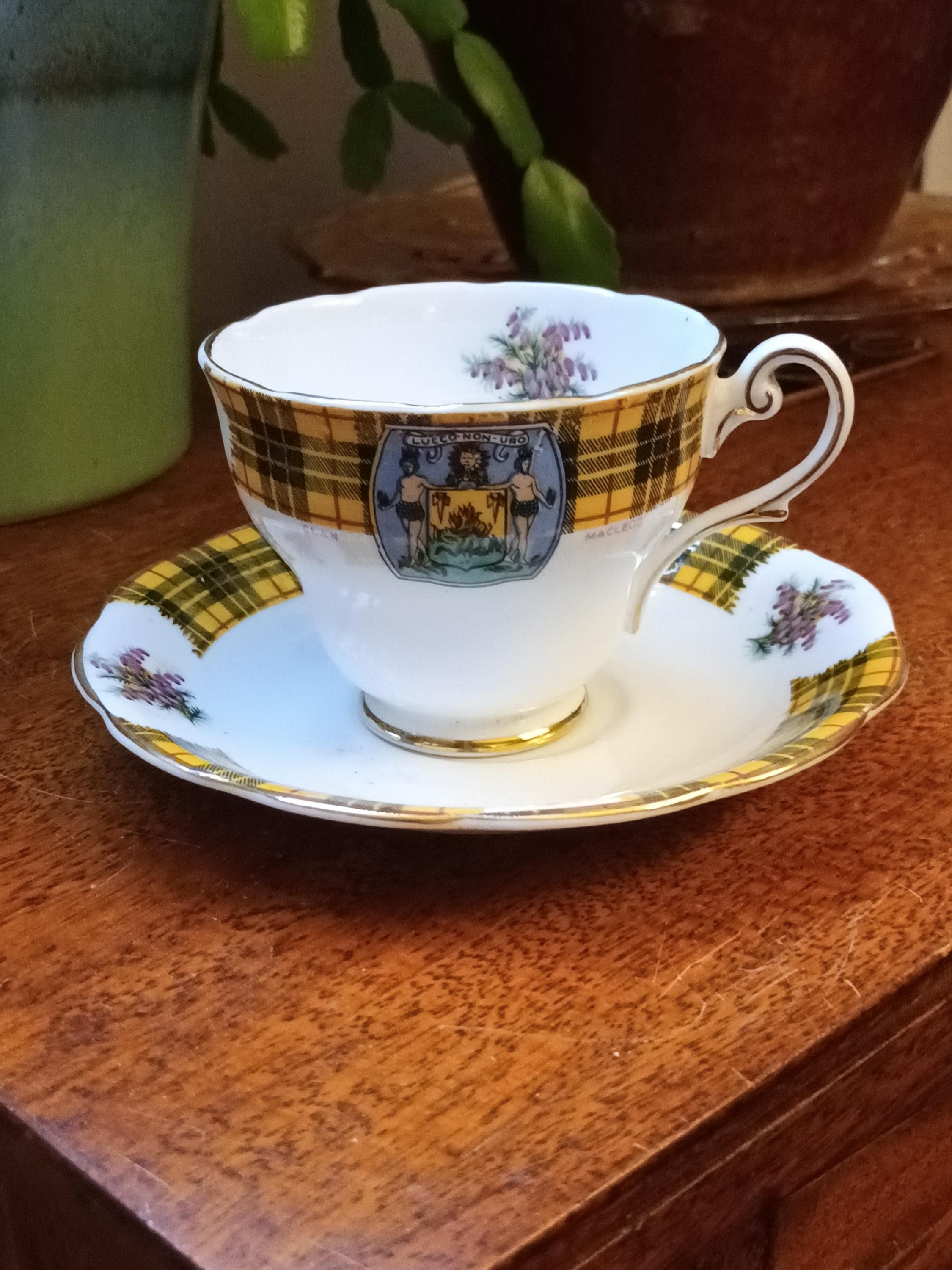 Lovely Vintage Royal Standard "bonnie Scotland Macdonald Clan" Fine ...
