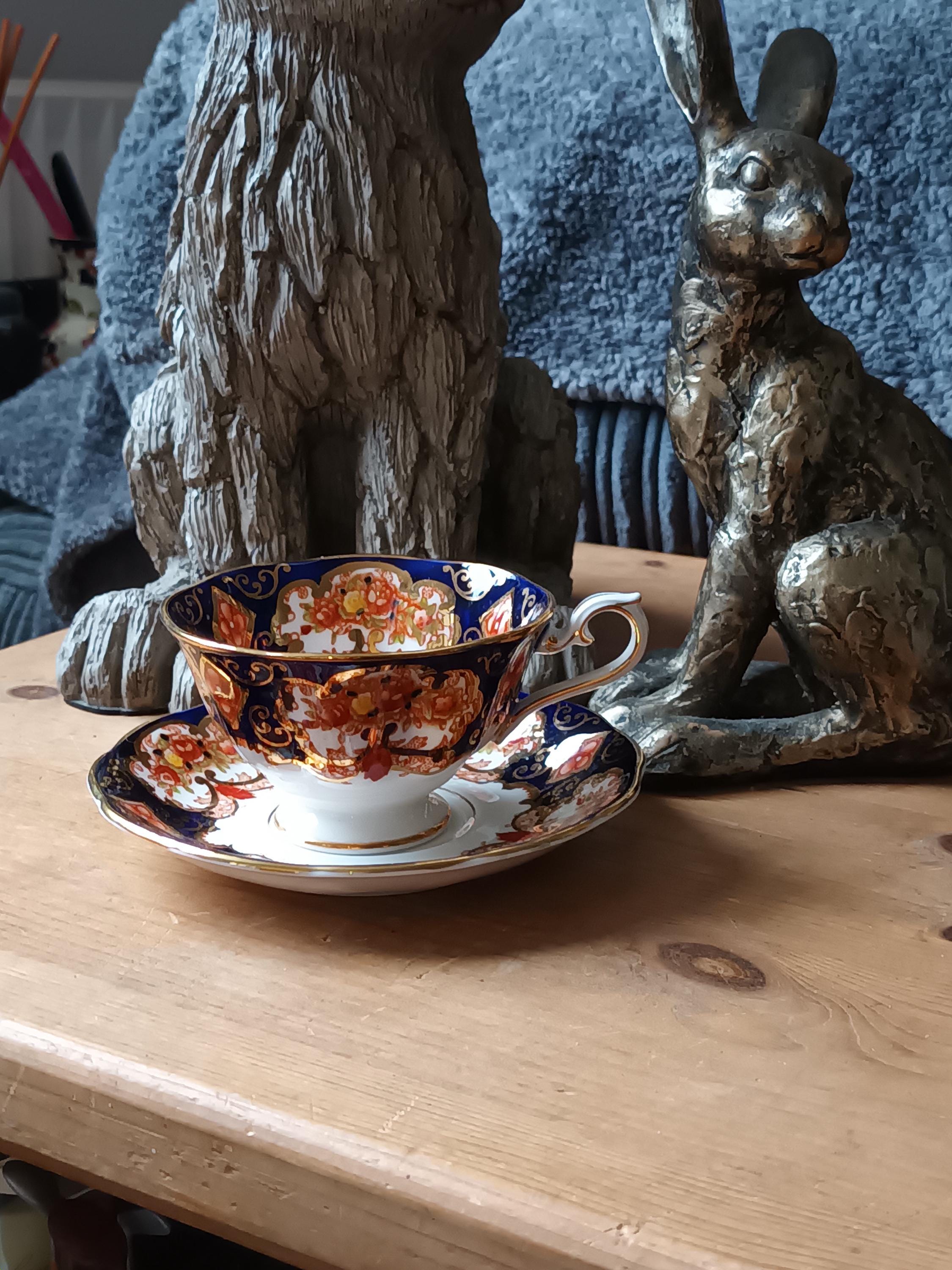 Beautiful Royal Albert Bone China Vintage Cup and Saucer Heirloom ...