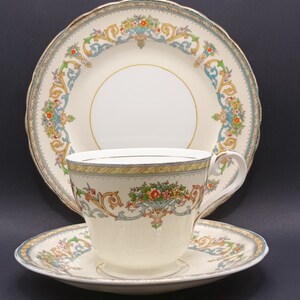 Beautiful Vintage Aynsley " Henley" English Fine Bone China Trio Tea ...