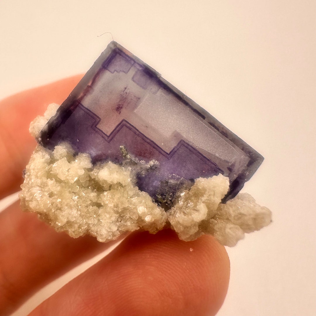Top-notch Yaogangxian Fluorite With Amazing Geometric Design | Chinese ...