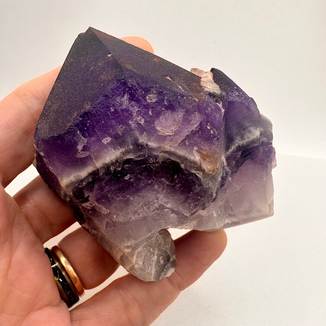 Cool alien Amethyst Point Rich Dark Purple With Chevron Sides and Red ...