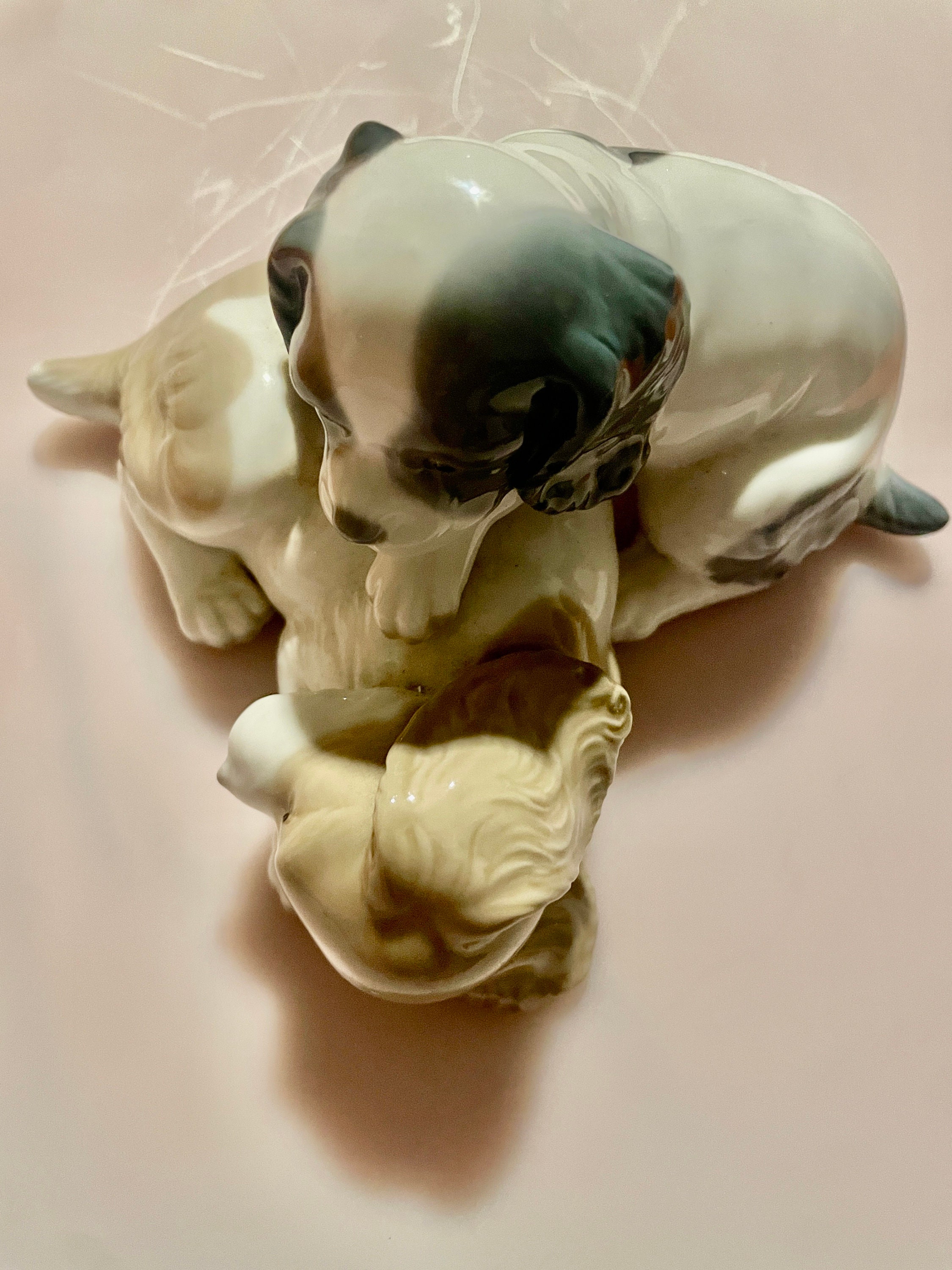 NAO by LLADRO # 0385 Wake up 1983 Porcelain Figurine Playful Pups Dogs ...