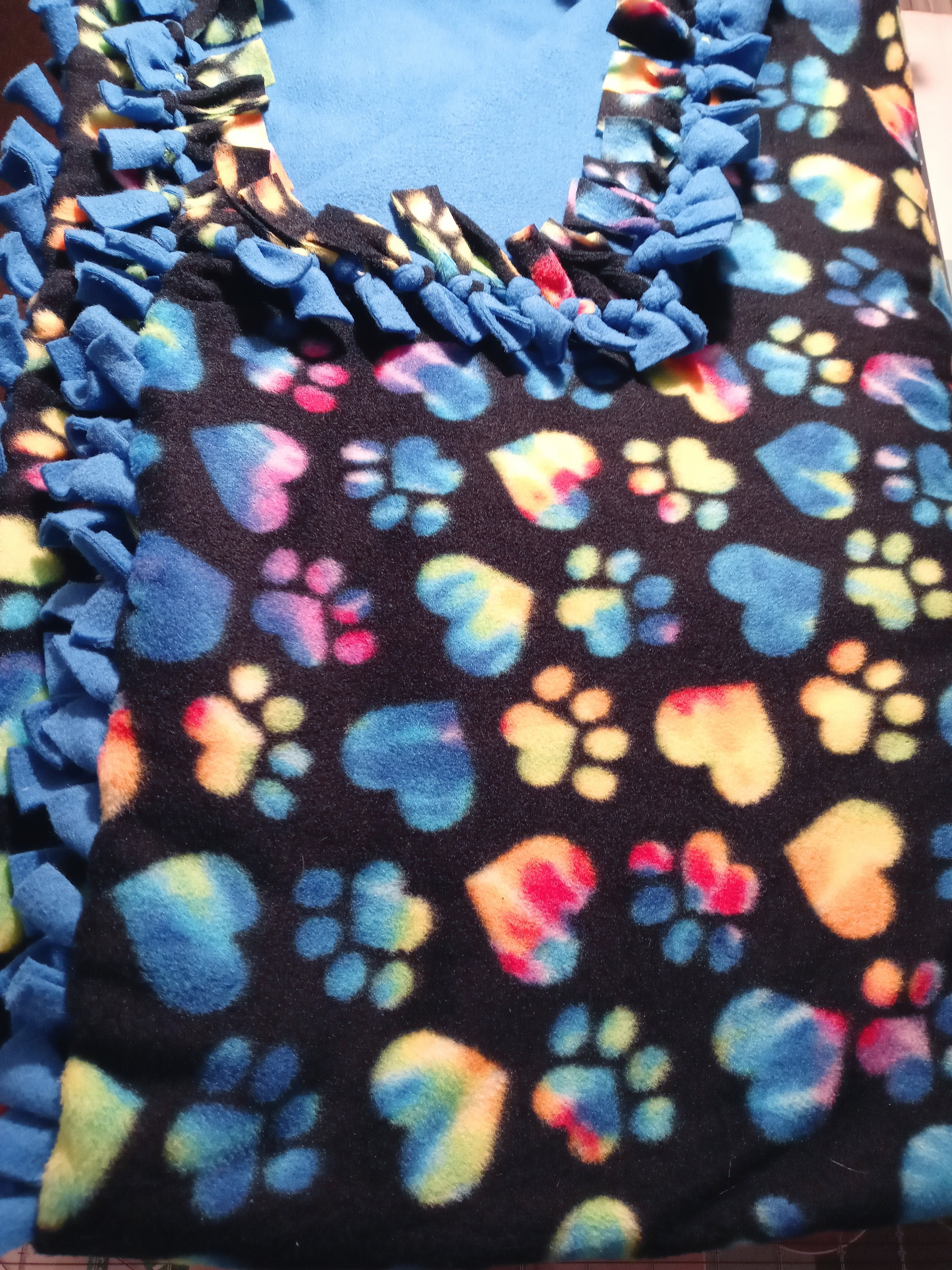 Tie Dye Paw Prints Cozy Double Layered Fleece Tie Blanket Dog Paw ...