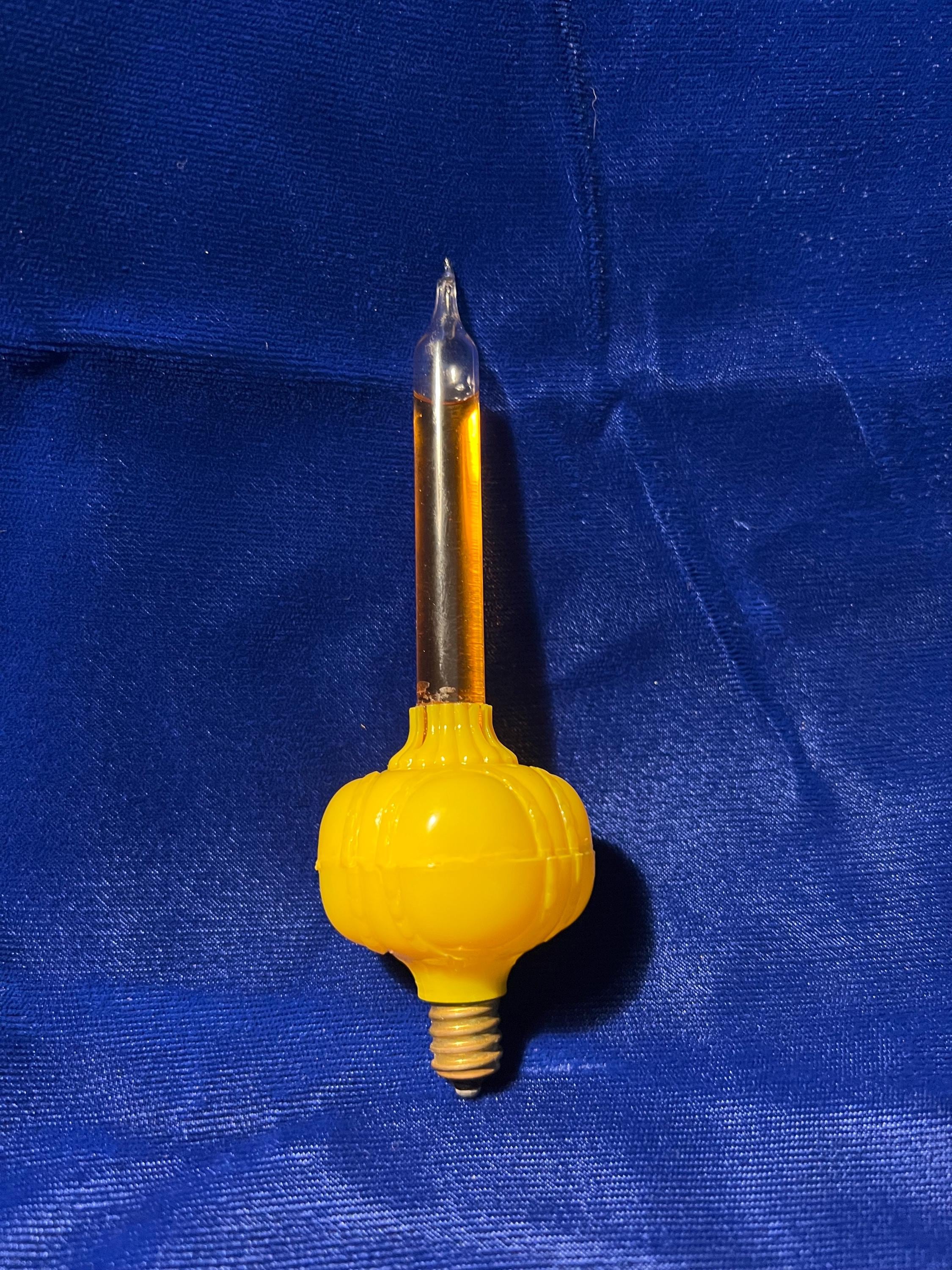 Vintage Rarer 1948 Royal Electric Crown Bubble Light C7 Bulb Yellow #2 ...
