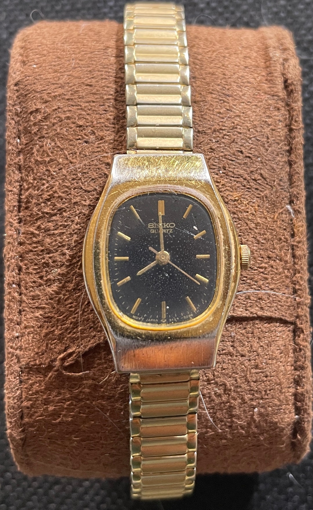 Vintage Seiko Quartz Womens Wristwatch. Perfect Watch for Gardening. - Etsy
