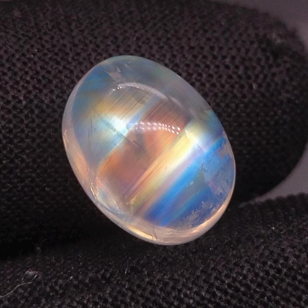 Blue and Golden Fire Rainbow Moonstone, 10x13x8mm, 7.20 Cts, Oval Shape ...