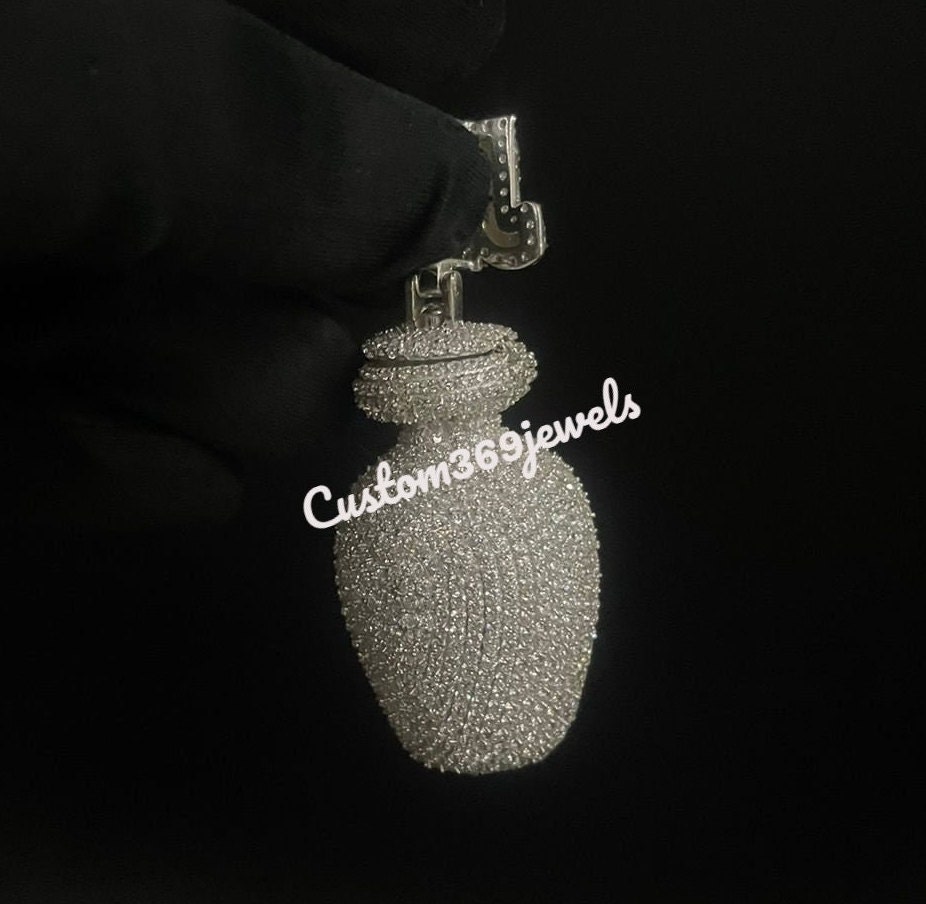 Iced Men's Stylish Memorable Pendant / Ashes Pot Memory Pendant ...