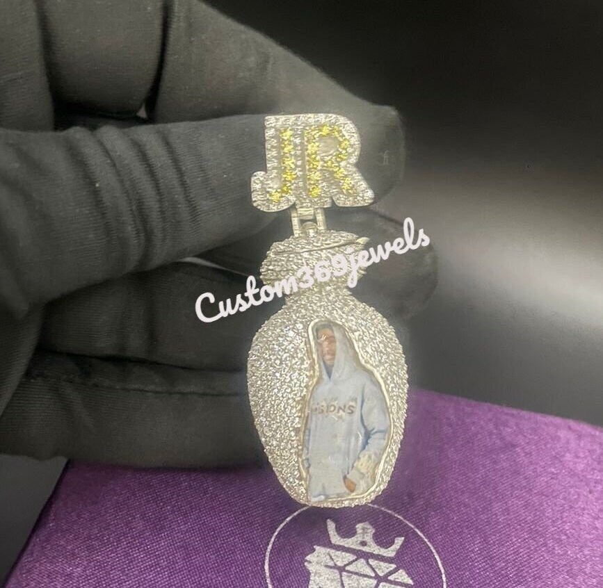 Iced Men's Stylish Memorable Pendant / Ashes Pot Memory Pendant ...