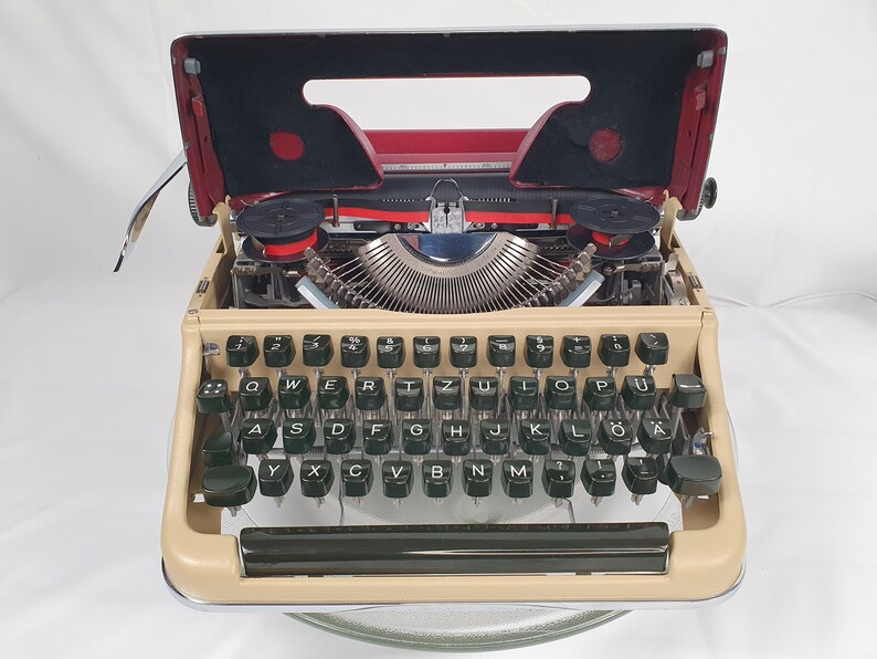 Classic 1950s Charm: Restored Two Colored Olympia SM2 Typewriter! - Etsy