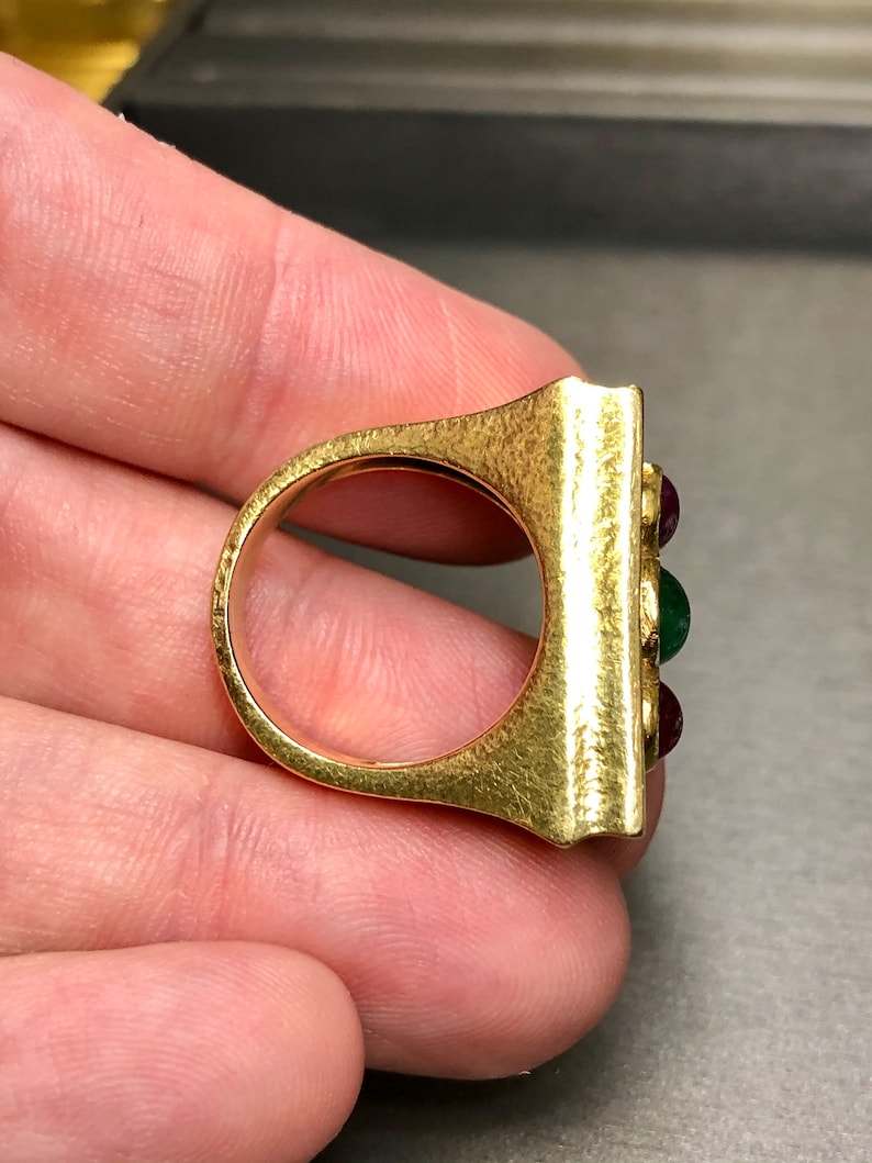 18K David Webb Diamond Cabochon Emerald Ruby Hammered Cocktail Ring 7.75 - Etsy