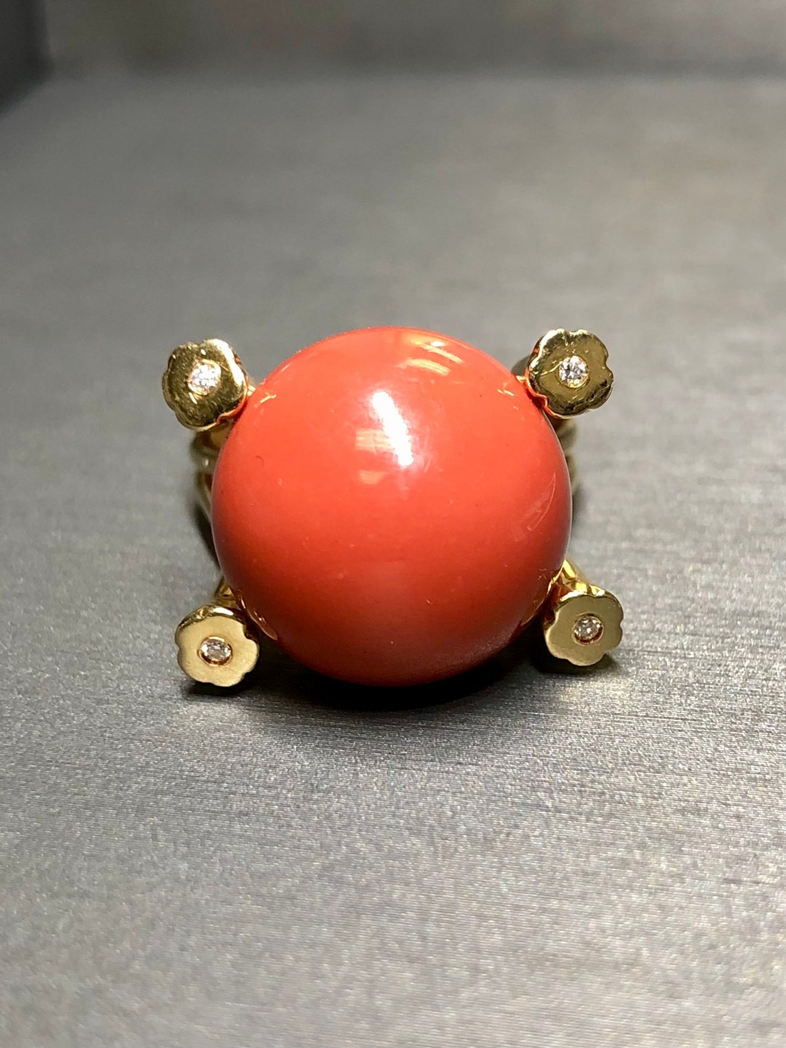 Vintage 18K Yellow Gold Large Coral Sphere Diamond Cocktail Ring 15 ...
