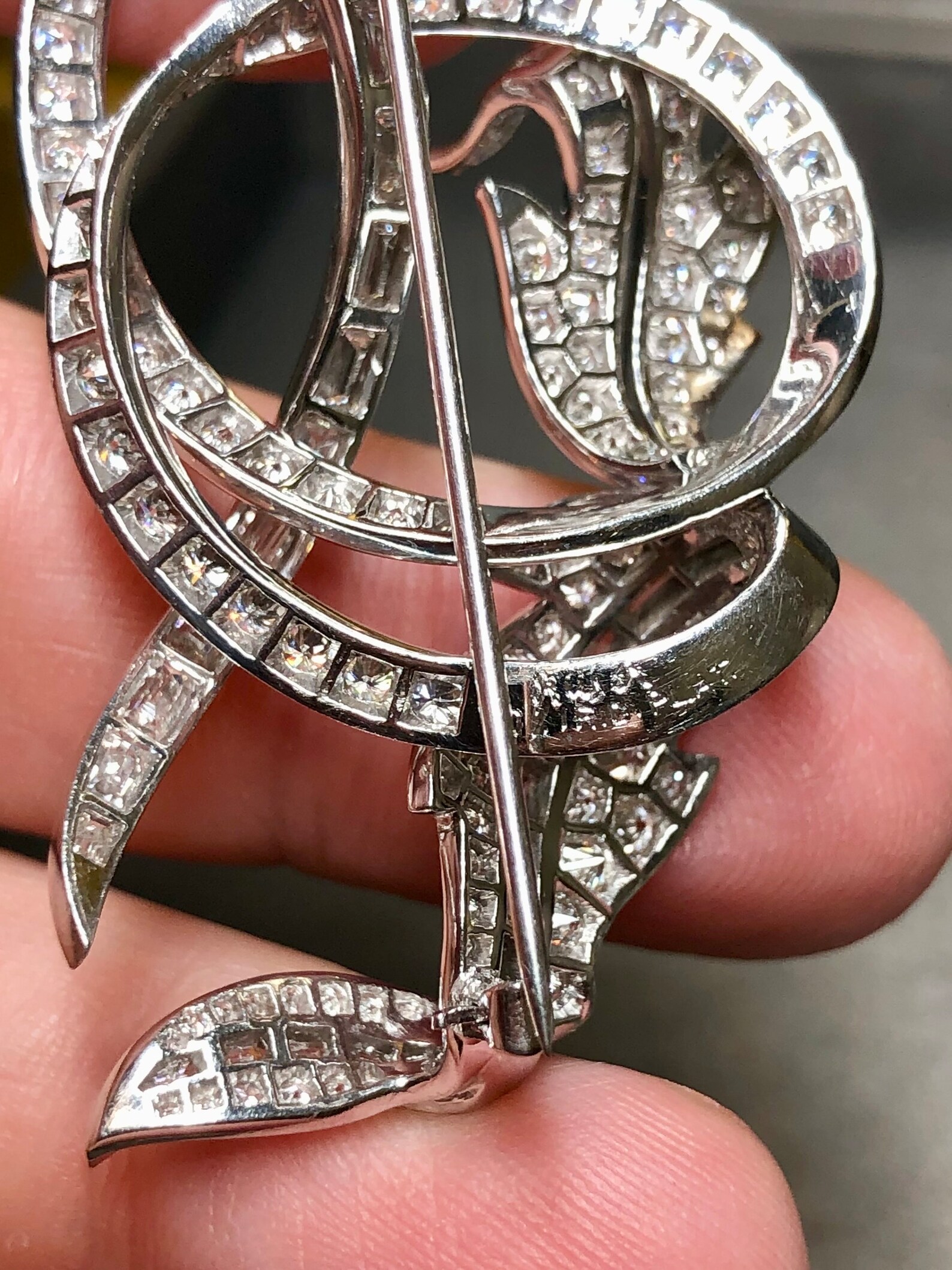 Vintage 1950s RUSER Platinum Leaf Vine Baguette Round Diamond Brooch 5 ...