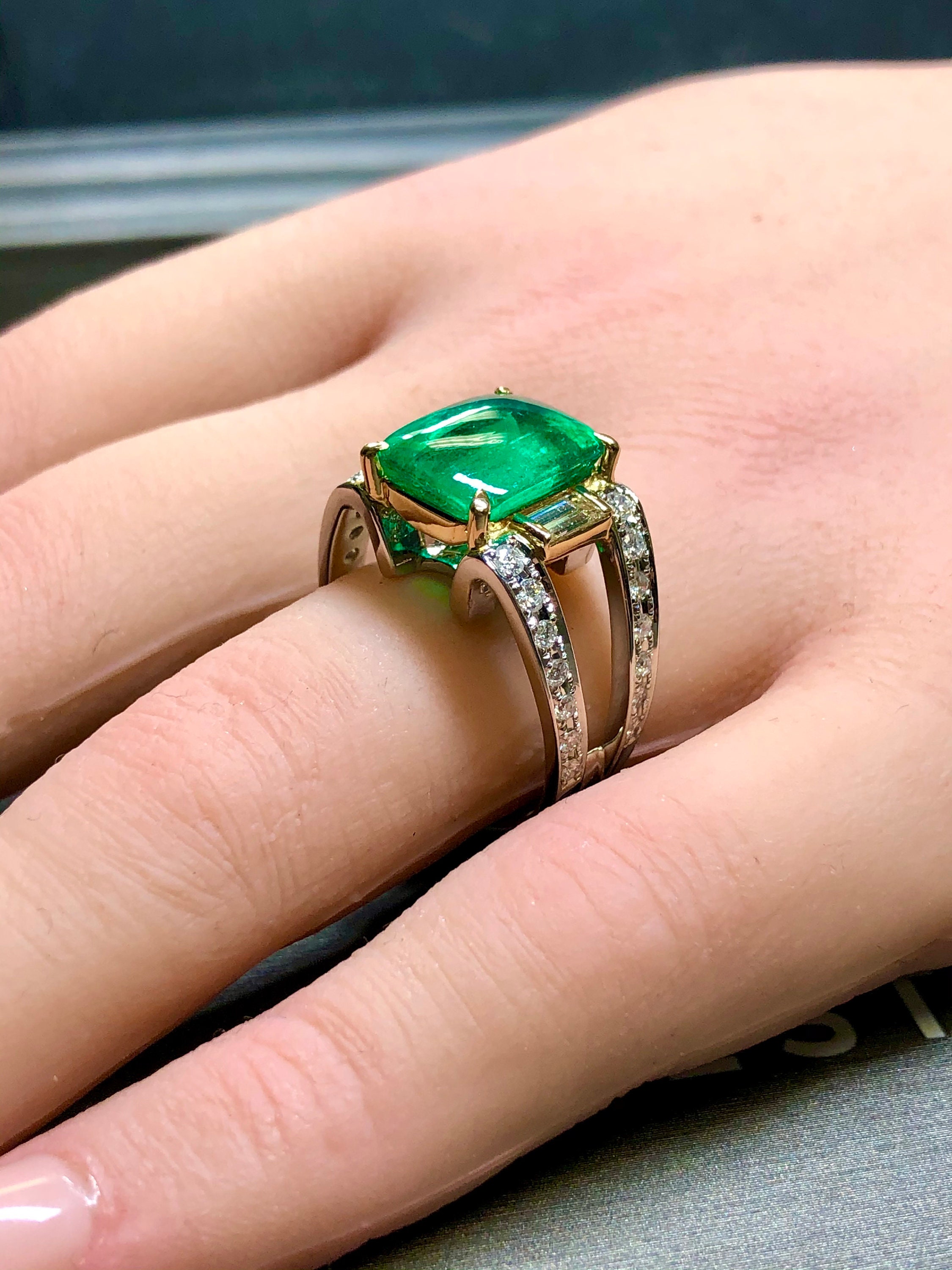 Estate 18K Platinum COLOMBIAN Buff Top Emerald Diamond Ring 6.02cttw ...