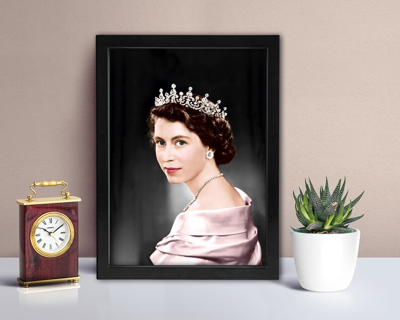 Queen Elizabeth Platinum Jubilee Framed Print Art Vintage - Etsy