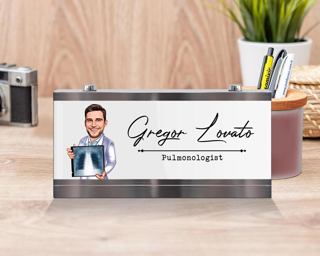 Custom Caricature Doctor Desk Name Plate - Personalized Medical Gift - Etsy